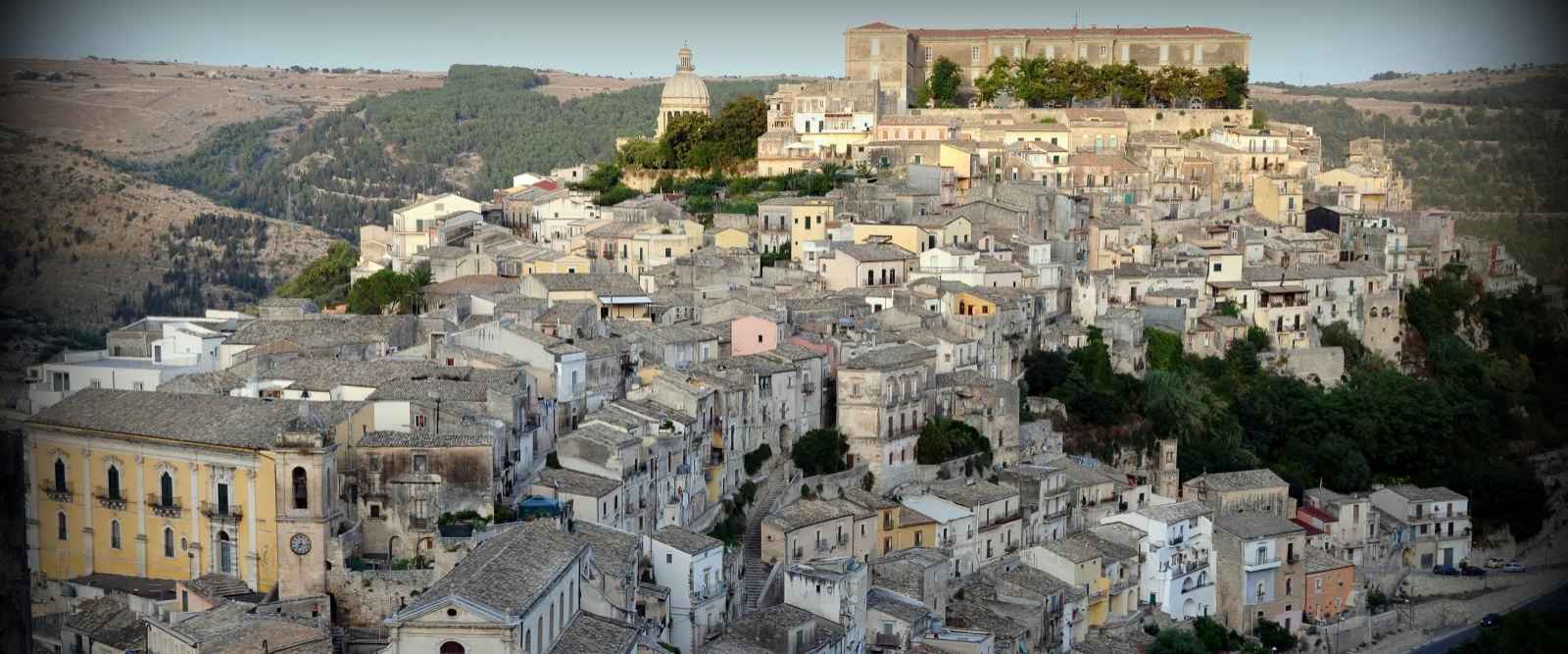 Ragusa Walking Tour with Private licensed local Guide - Tour of Sicily